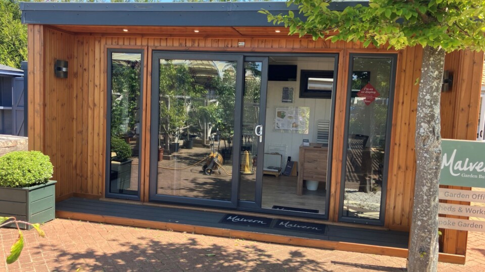 Hanley Haven 16' x 12' Ex-Display Garden Office