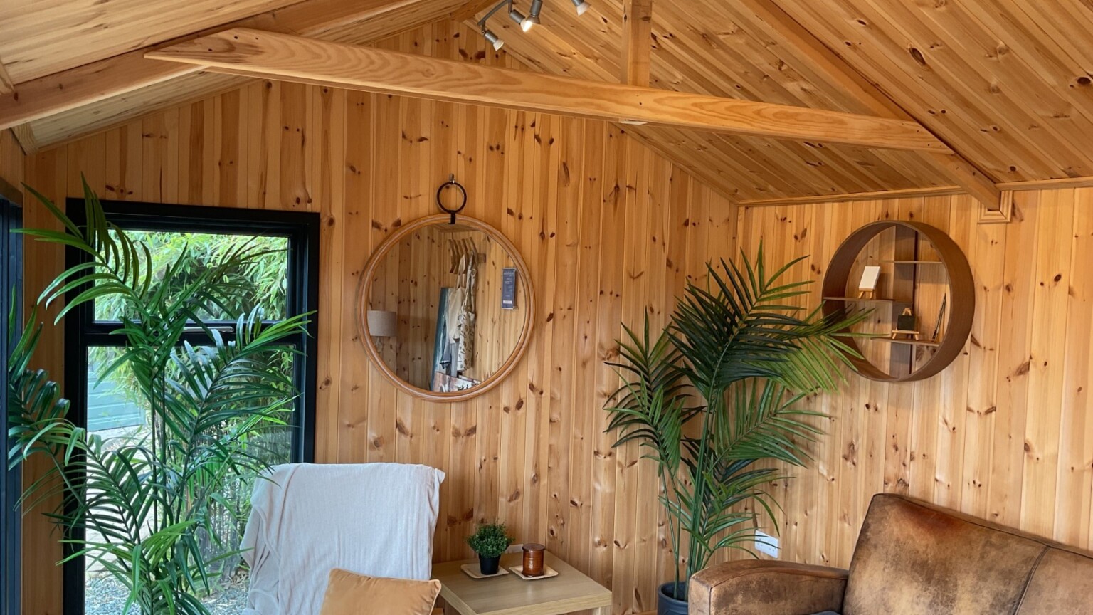 Studio Pavilion 14 x 10 Ex-Display Garden Studio at Nottingham ...