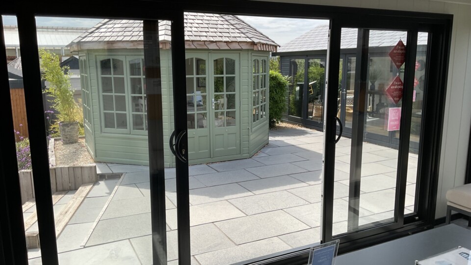 Hanley Garden Room 16 x 10 Ex-Display Garden Office at Nottingham ...
