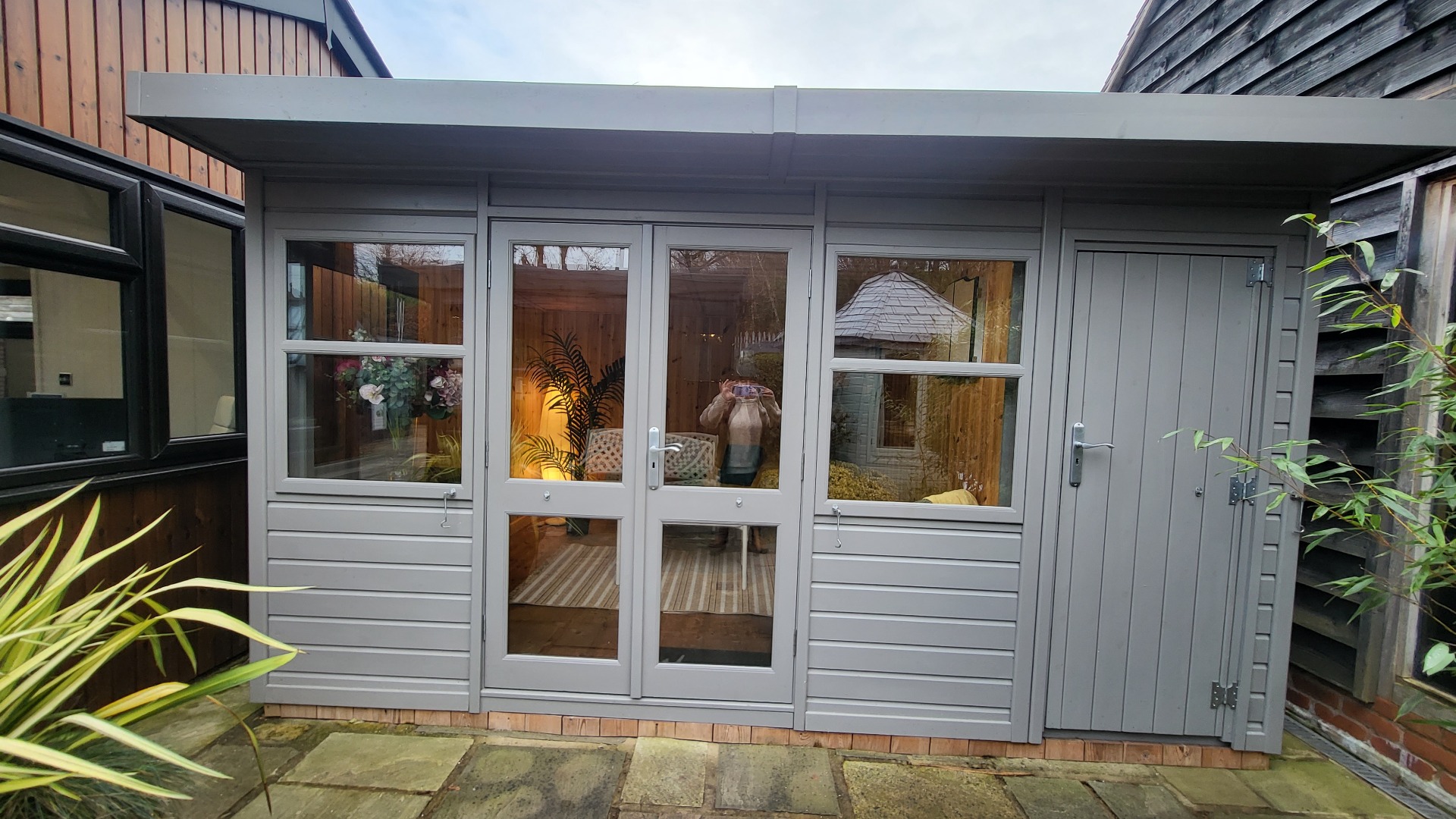 Studio Pent 13' x 10' Ex-Display Garden Studio